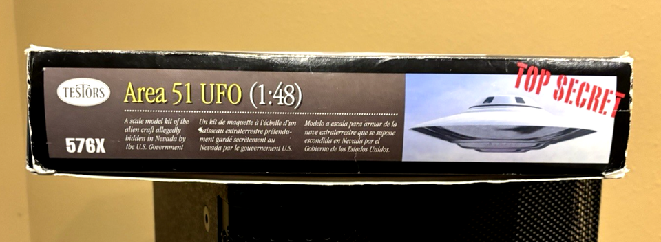 TESTORS Area 51 UFO 1/48 Scale Unassembled Kit MODEL Bonus 7" ALIEN ...