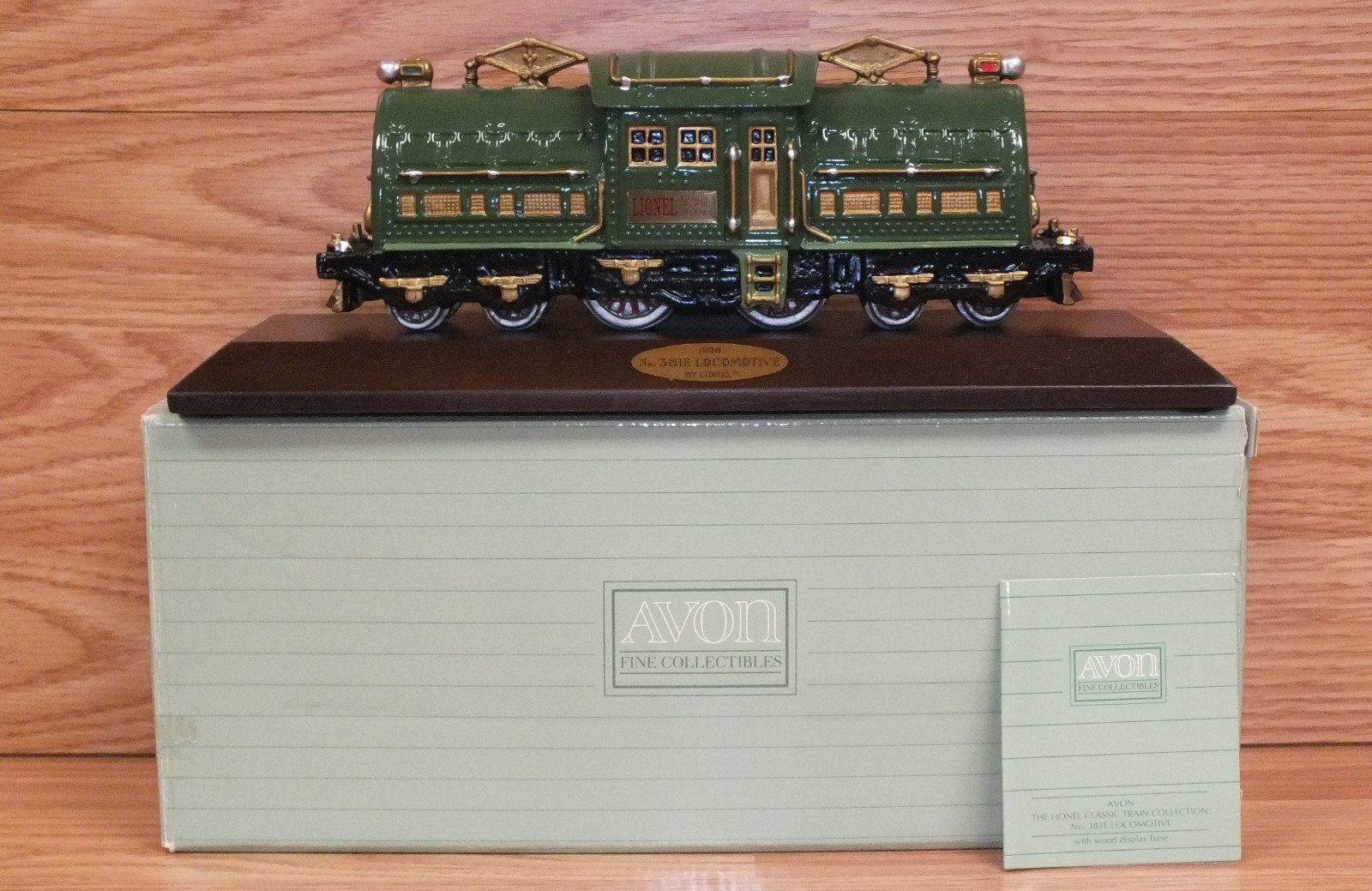 Avon The Lionel Classic Train Collection: No. 381E Locomotive w/ Wood ...