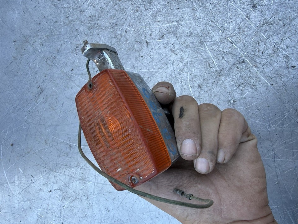 Suzuki GT125 GT 125 Indicator Lens Cover Plastic Mount Blinker Oem ...