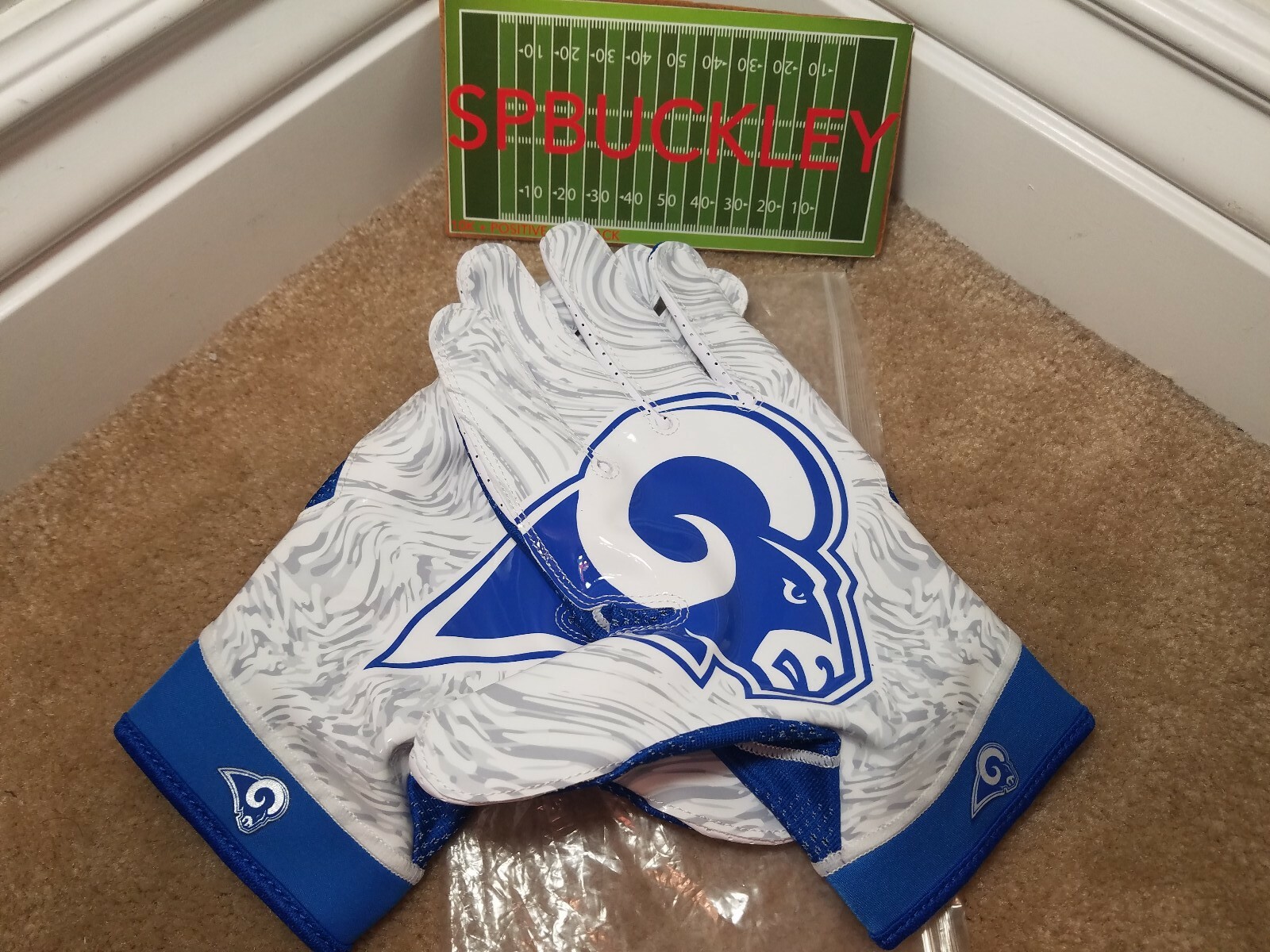 NIKE SUPERBAD 4.5 NFL L.A. RAMS #30 TODD GURLEY PADDED FOOTBALL GLOVES ...