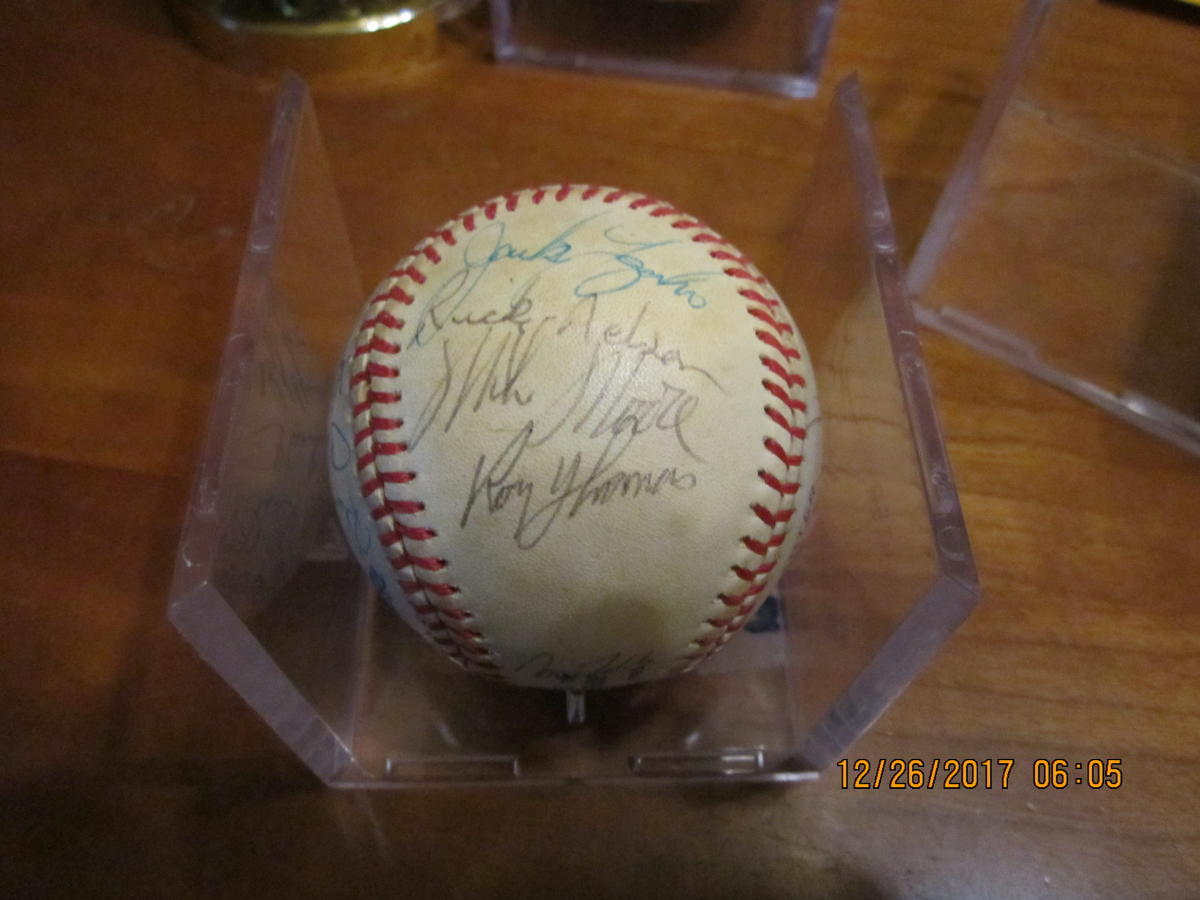 1985 Seattle Mariners Signed OAL Brown ball Baseball 23 signatures nice ...