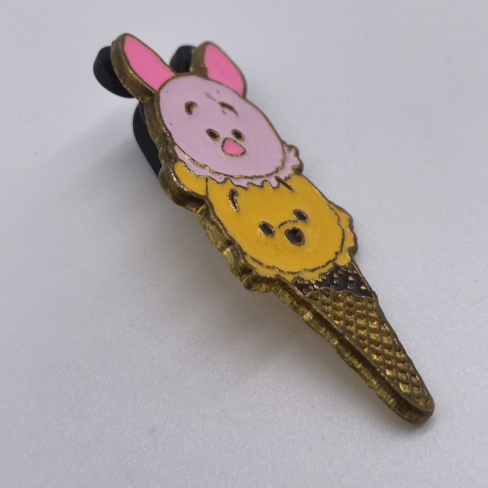 2018 Disney Pin Trading Winnie The Pooh Piglet Ice Cream Pin | eBay