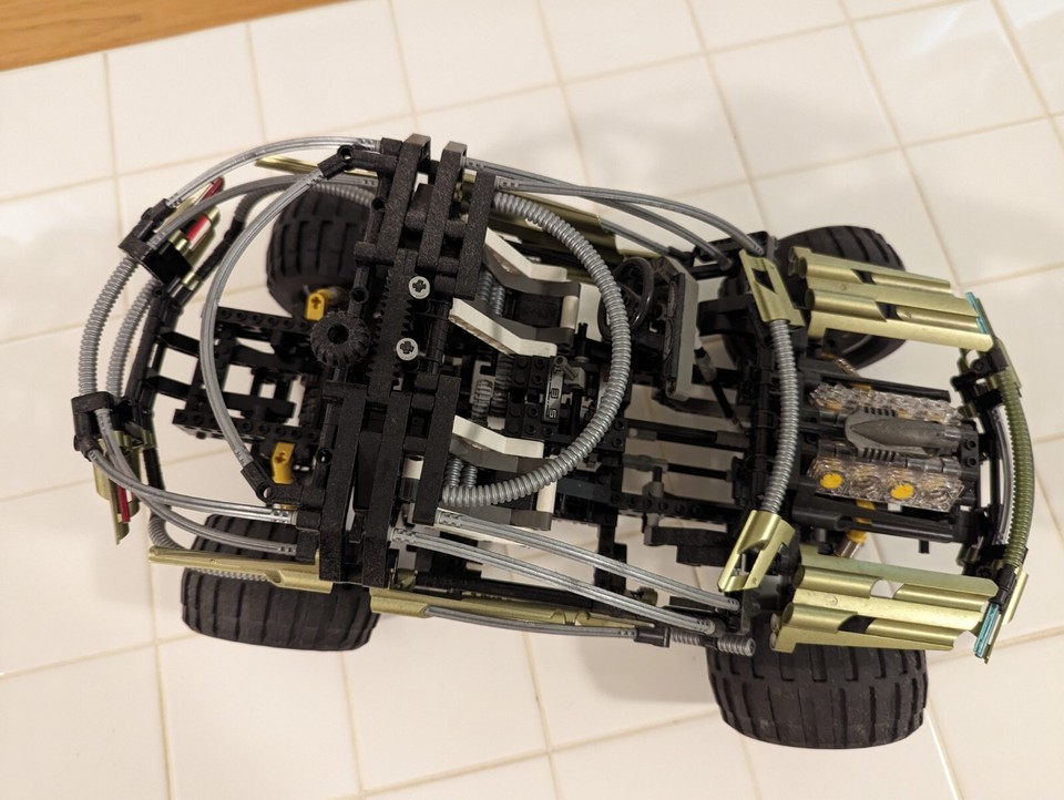 LEGO TECHNIC 8466 4X4 OFF ROADER 2001 | eBay