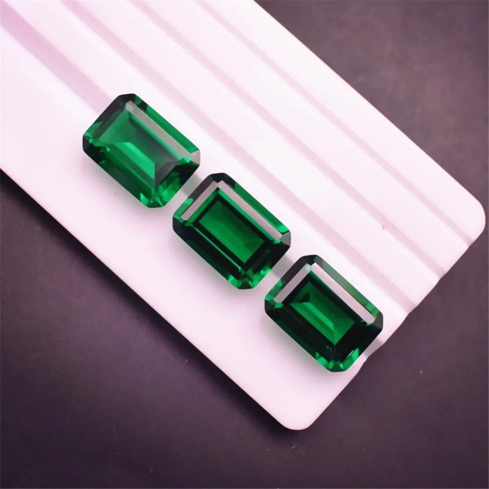Emerald Rectangle Faceted Gemstone Emerald Cut Vivid Green Emerald Gem ...