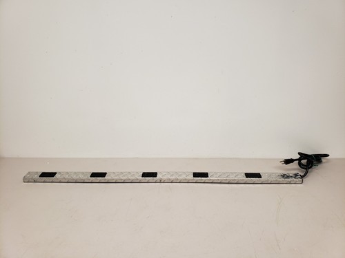 Legrand PM48TC Plugmold 15A 125V 10 Outlet Power Strip 48" Tested ...