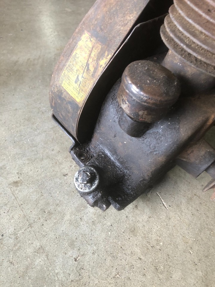 Vintage Briggs And Stratton Model Y Engine Vintage Motor Vintage Briggs ...