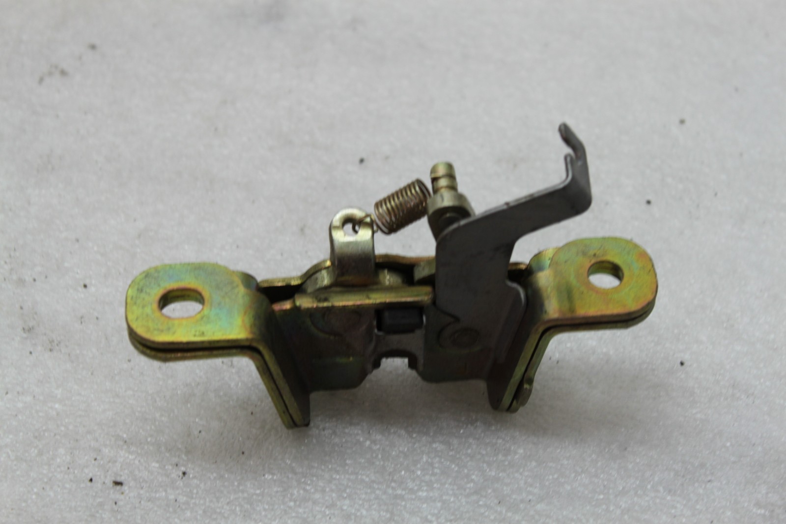 03 04 05 06 07 08 Toyota Corolla Left Rear L/R Seat Latch E-6 MS | eBay