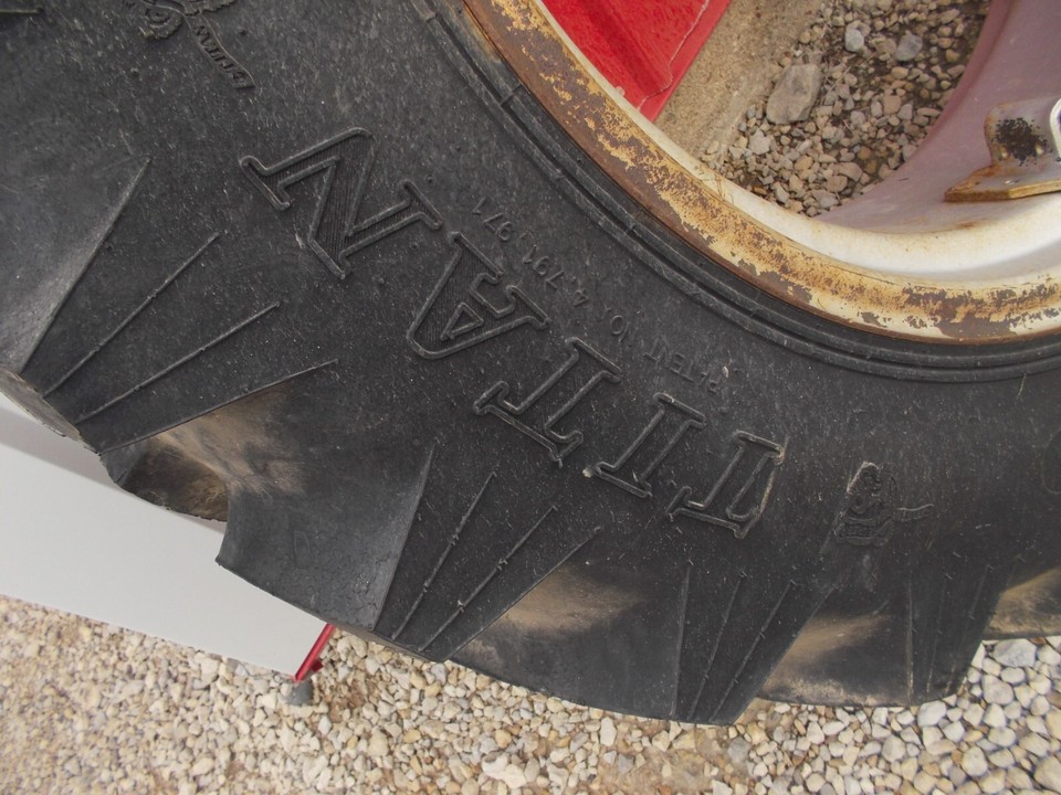 1) Allis Chalmers C AC Rim & 11.2 x 24 Tital Hi Traction tractor tire ...