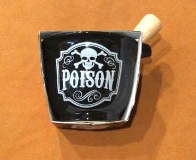 New Wicked Halloween “ POISON ” Ceramic Mortar & Pestle VHTF | eBay