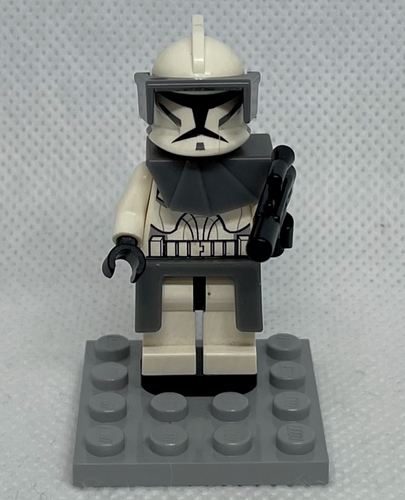 LEGO Star Wars (7679) Clone Trooper Minifigure Phase 1 w Pauldron ...