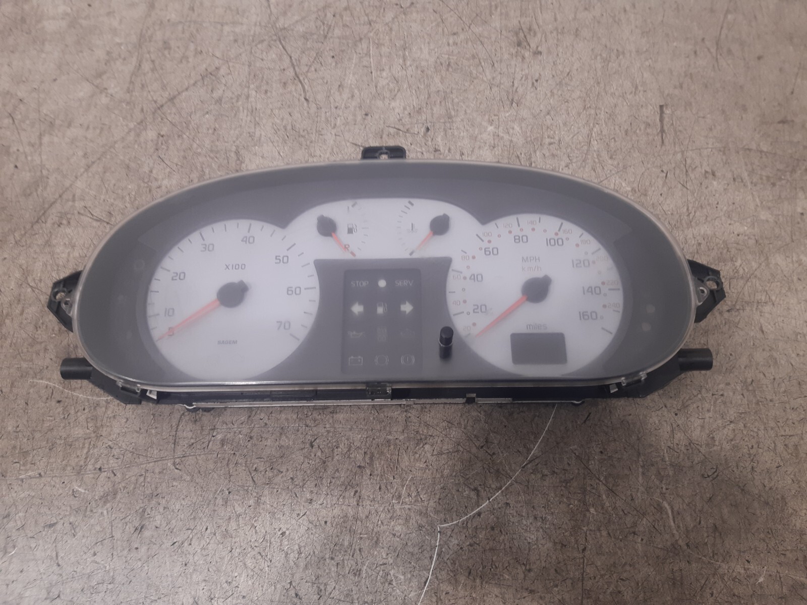2002 RENAULT CLIO 1.9 SPEEDOMETER INSTRUMENT P7700428719A | eBay UK