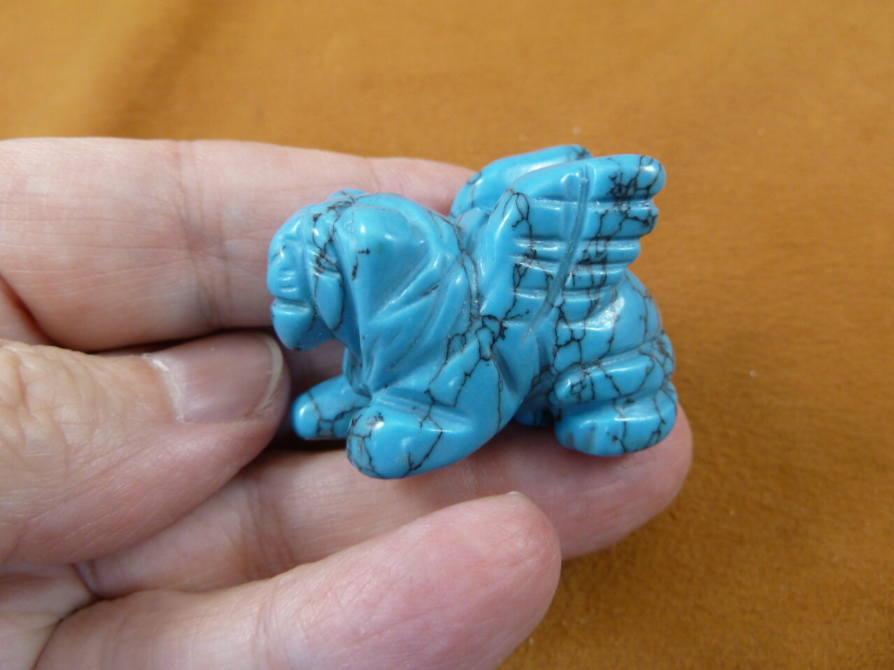 (Y-LIO-GA-WA-554) Blue Howlite LION GARGOYLE gemstone carving mythical ...