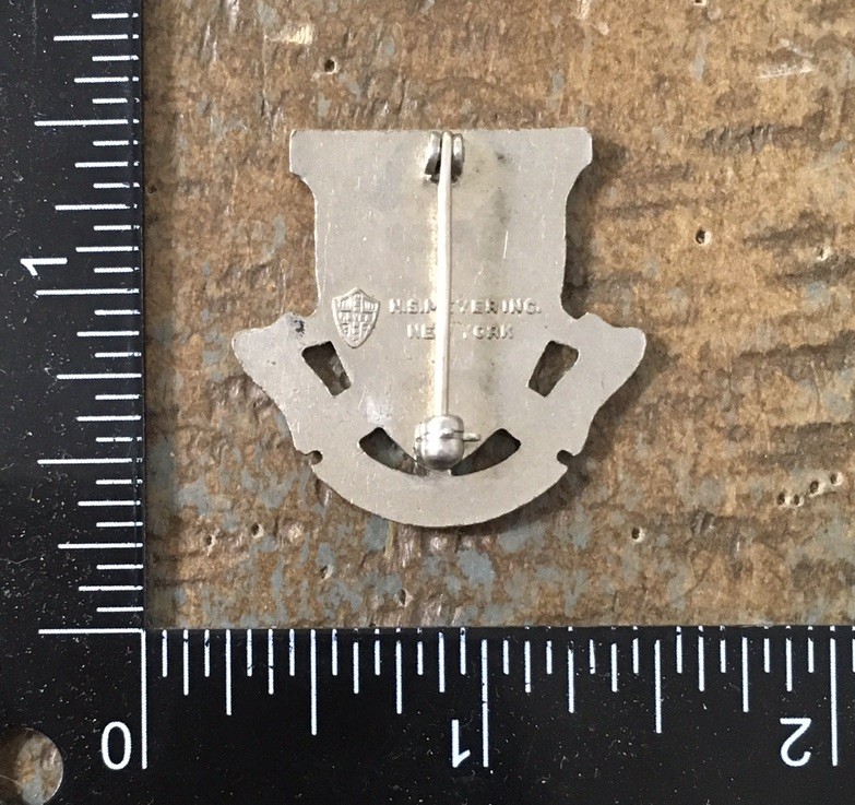 WW2 US Army 60th Infantry Regiment DI DUI Unit Crest Pinback PB Pin NS ...