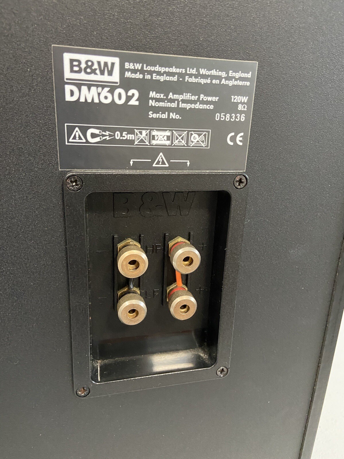 B&W Bowers & Wilkins DM602 Bookshelf Speakers | Black | Wired | Bookshelf