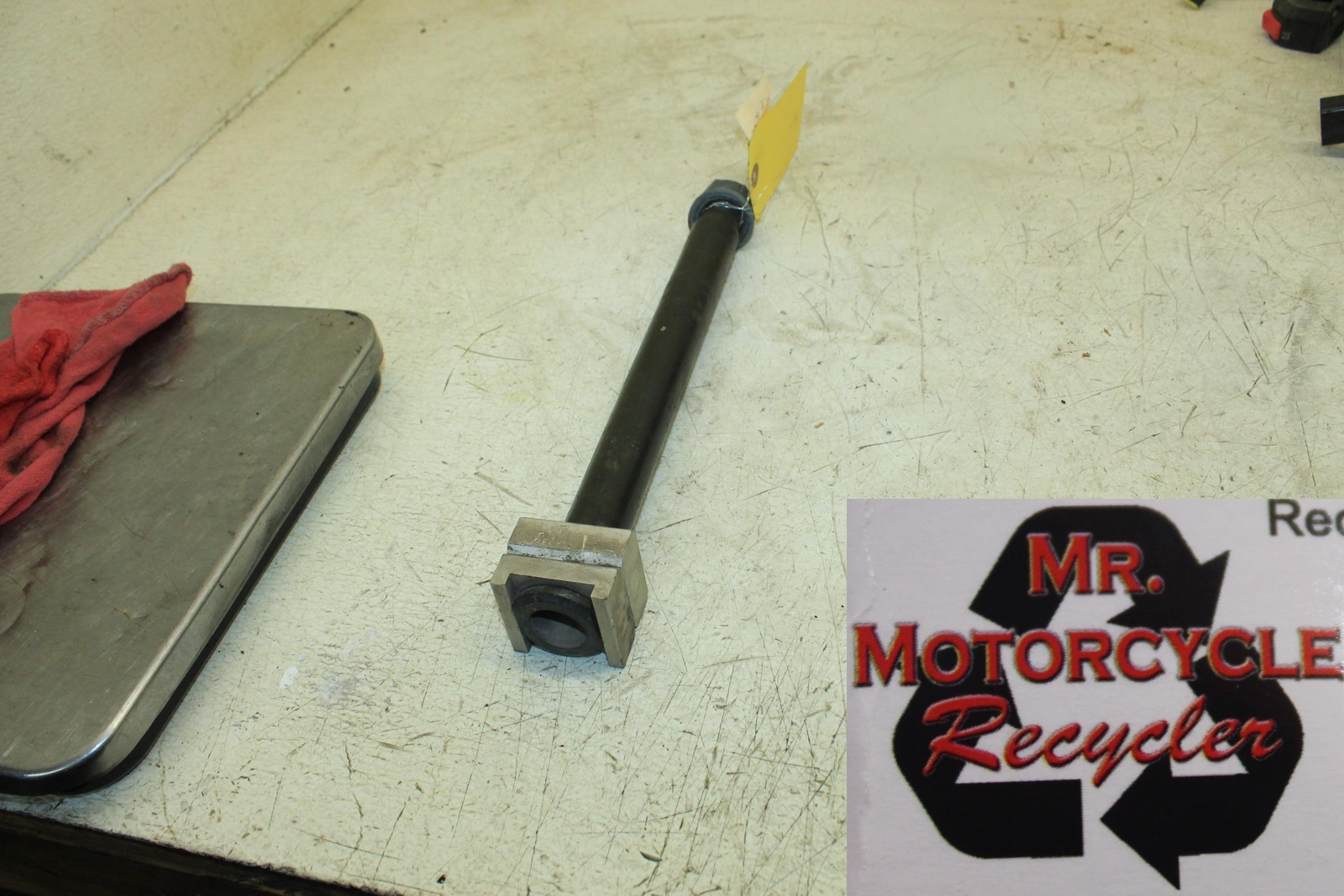 05 YAMAHA YZF R6 YZF R6S R6S OEM REAR AXLE BACK WHEEL RIM PIVOT BOLT ...