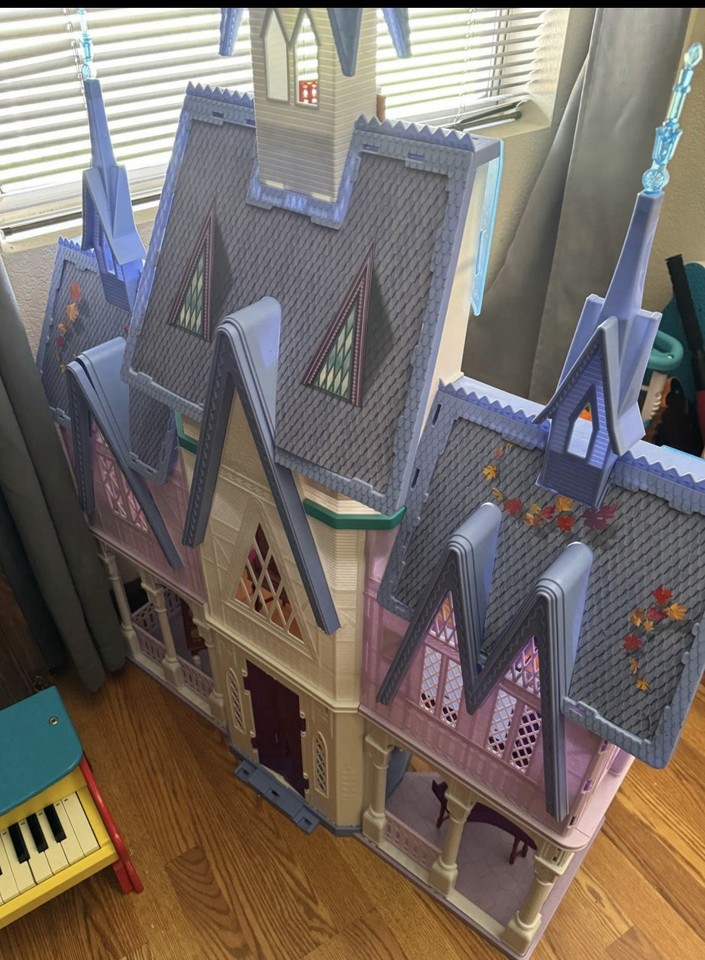 Disney Frozen 2 Ultimate Arendelle Castle Playset PlayHouse Dollhouse ...