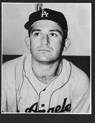 1961 MANNYS Norm Larker DODGERS UNSIGNED 7-5/8 x 9-1/8 ORIGINAL B&W ...