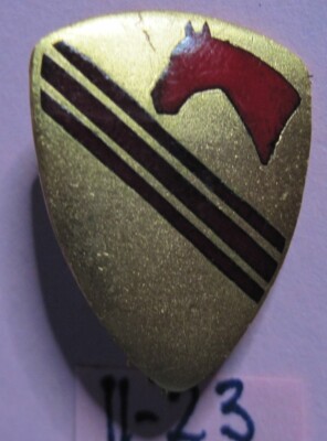 Army DI dui PB pinback ww2 1st CAVALRY BRIGADE ORDNANCE SQUADRON nhm ...