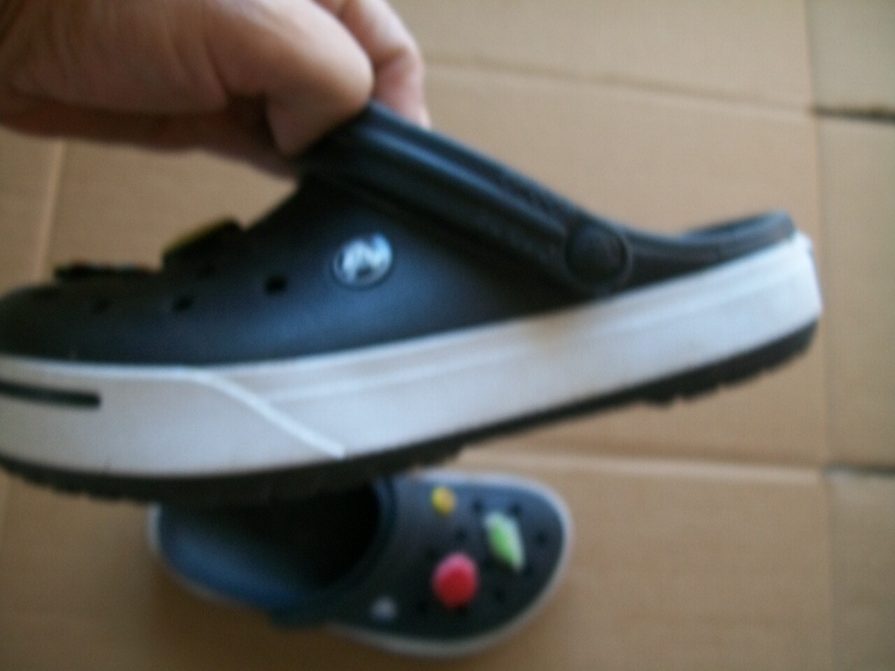 Crocs Mens 5 Womens 7 Black Low Back Smiley Face Dragonfly Flip Bar | eBay