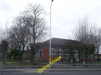Photo 6x4 Barking Abbey Comprenhesive School Barking/TQ4484 As seen ...