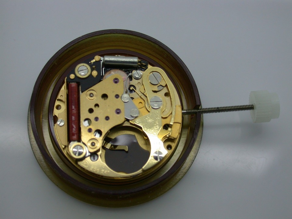 ETA 256.241 WATCH MOVEMENT - 256.241 COMES TESTED WITH NEW BATTERY | eBay
