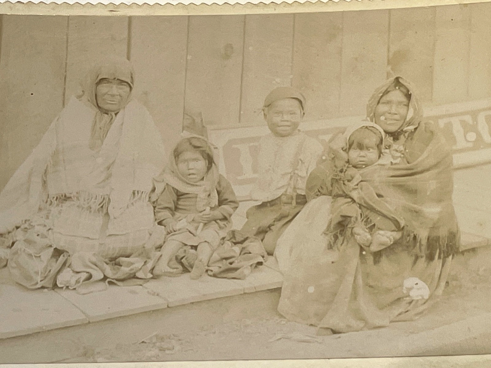 Rockford WA Native American Women & Children Original Cabinet Card c ...