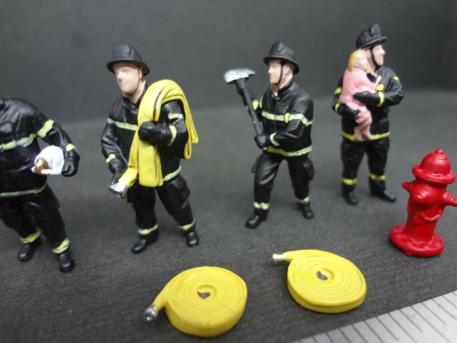 1:64 Scale figure set fire department fire fighters Diorama Accessories ...