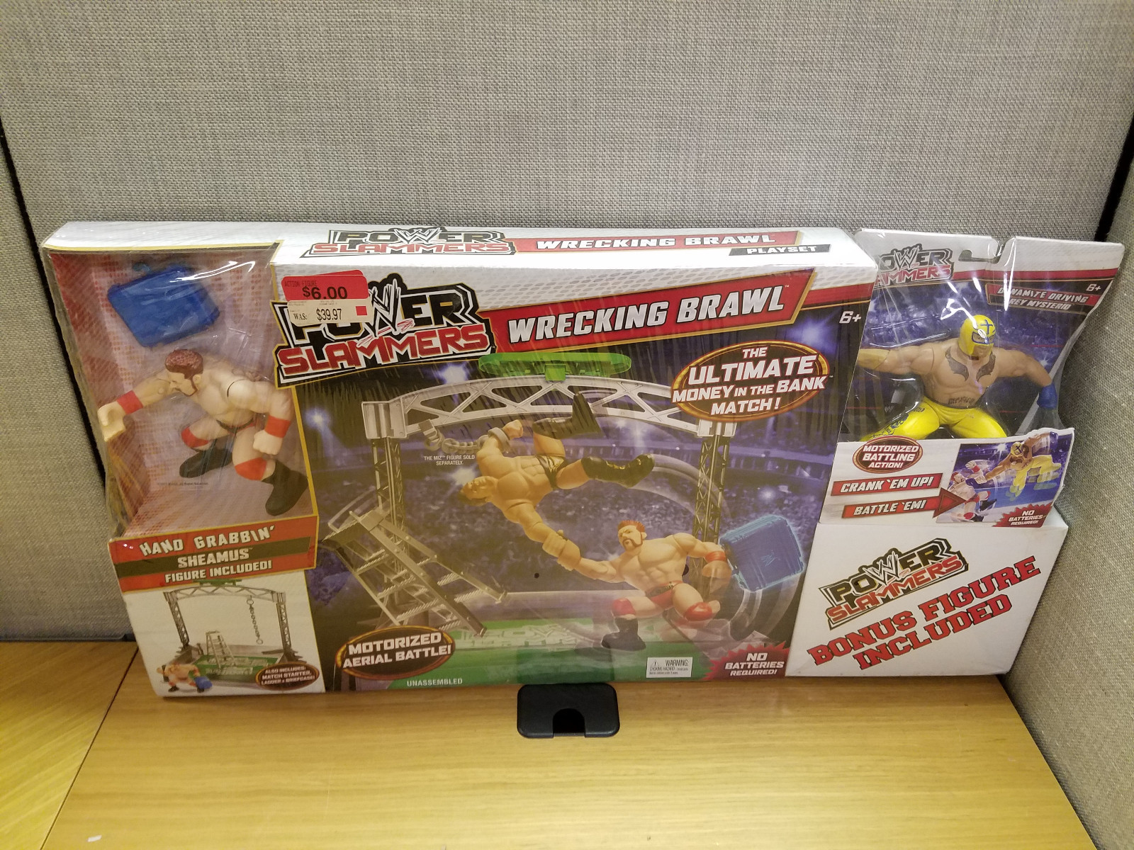 Mattel WWE Power Slammers Wrecking Brawl Ring with Sheamus and Rey ...