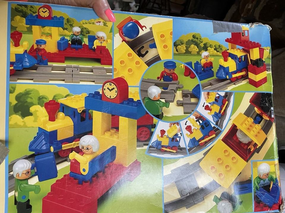 LEGO DUPLO: Push & Pull Train Station #2732. Track And Train 46 Pieces ...