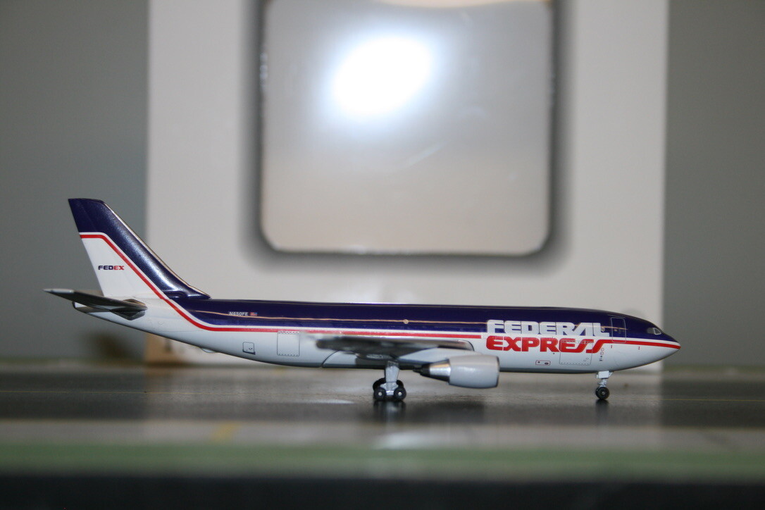 Aeroclassics 1:400 FedEx Express Airbus A300-600F AC411083 | MADb