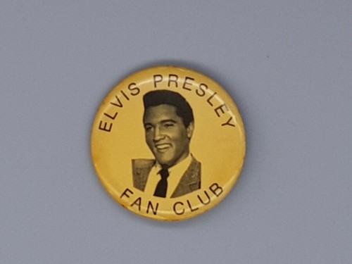 Elvis Fan Club Button 45 mm in used condition | eBay.de