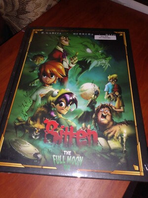 BITTEN Full Moon Book Hardcover 2015 Raul Garcia first printing NM | eBay