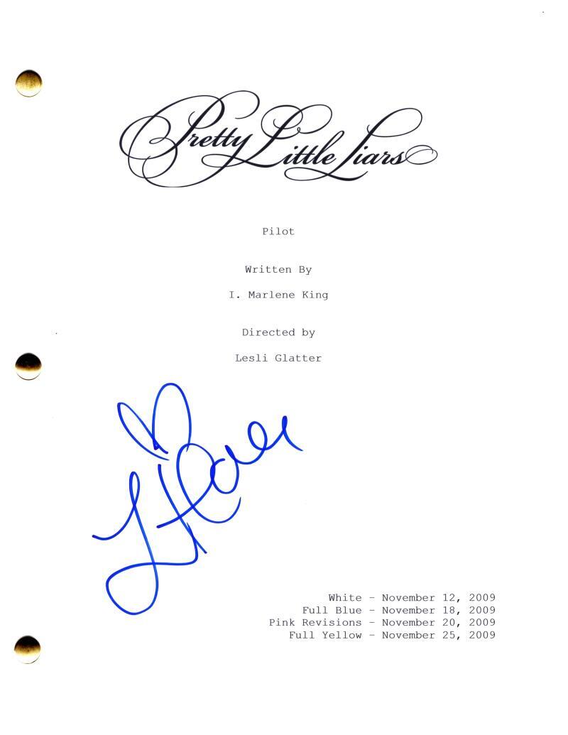 A Pretty Little Liars Signature Why Pretty Little Liars Was Such A
