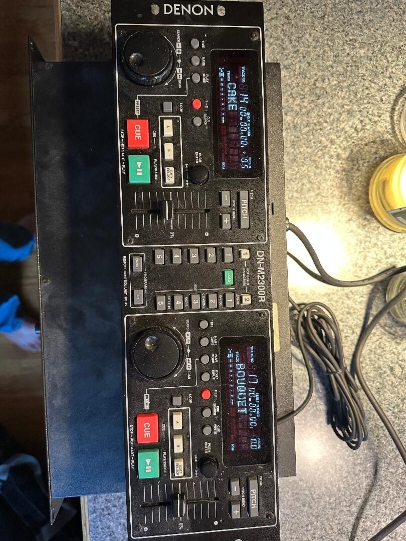 Denon DN-M2300R professional minidisc | Grelly UK