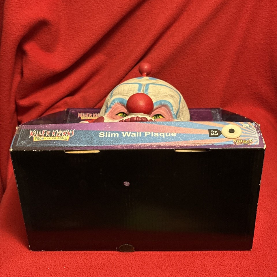 Killer Klowns From Outer Space - Slim Wall Plaque New In Box Spirit ...