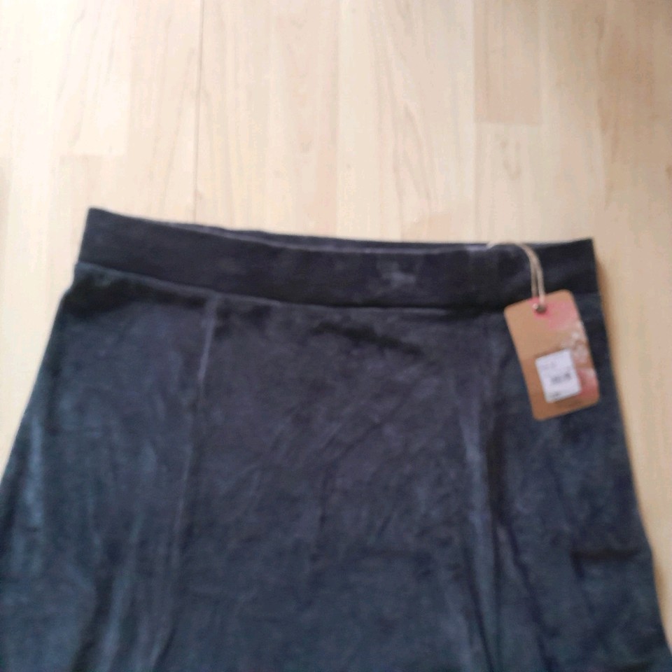 Mantaray Womens Velvet Floaty Skirt - Grey - Size 18 New £ 29.00 | eBay UK