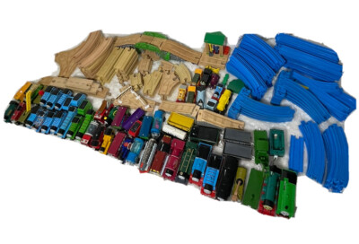 Thomas & Friends Wooden Train set and Blue Plastic Lot . 57 Carts | eBay