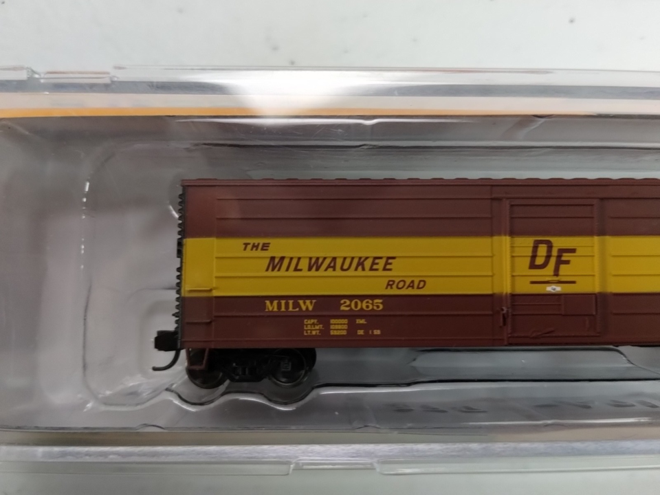 Fox Valley Models 50' Ribbed Side Box Car Milwaukee Road MILW #2065 MTL ...