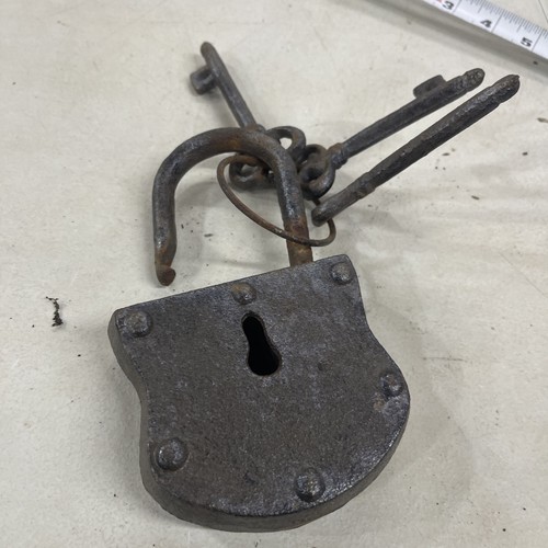 Rust Metal Lock With Keys Collectible Decor | eBay