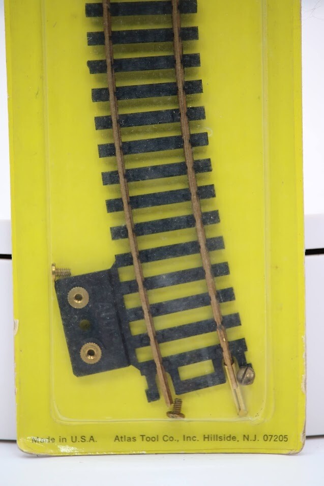 Vintage Atlas HO Scale Snap Track Terminal No.45 Curve 18" R Brass | eBay