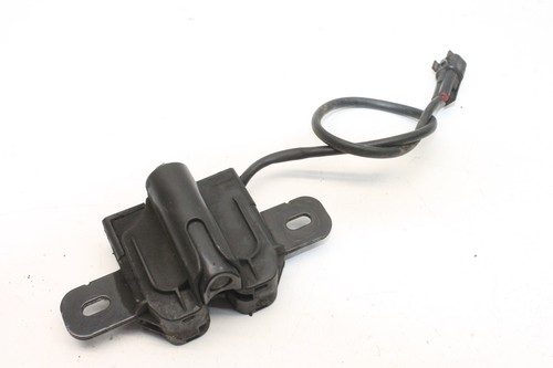 VOLVO V40 Hatchback Linke Motorhaubenverriegelung 31371016 2.00 Diesel ...