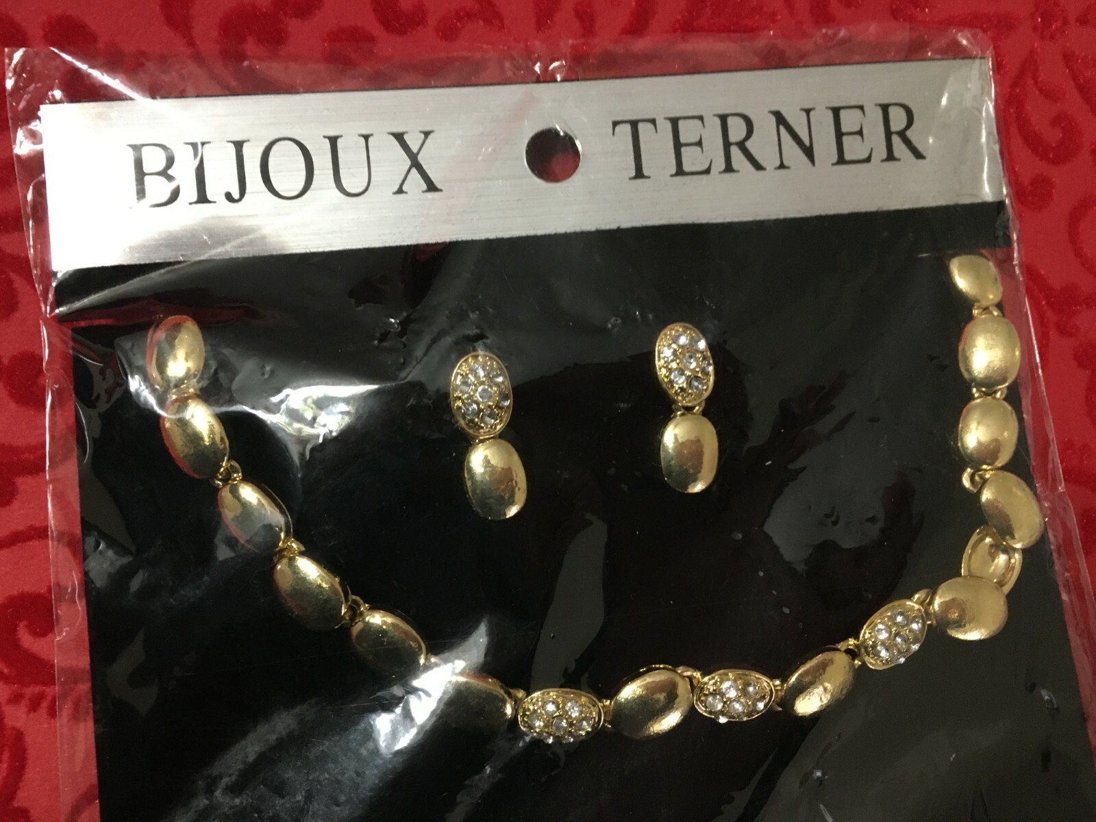 BIJOUX TERNER NICKEL FREE GOLD TONE NECKLACE & CLIP- ON EARRING SET New ...