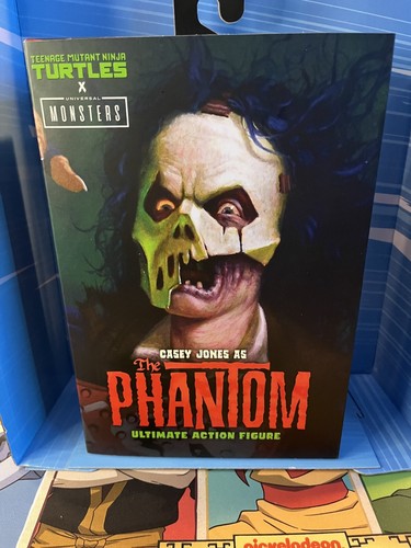NECA TMNT X UNIVERSAL MONSTERS CASEY JONES AS THE PHANTOM ULTIMATE ...