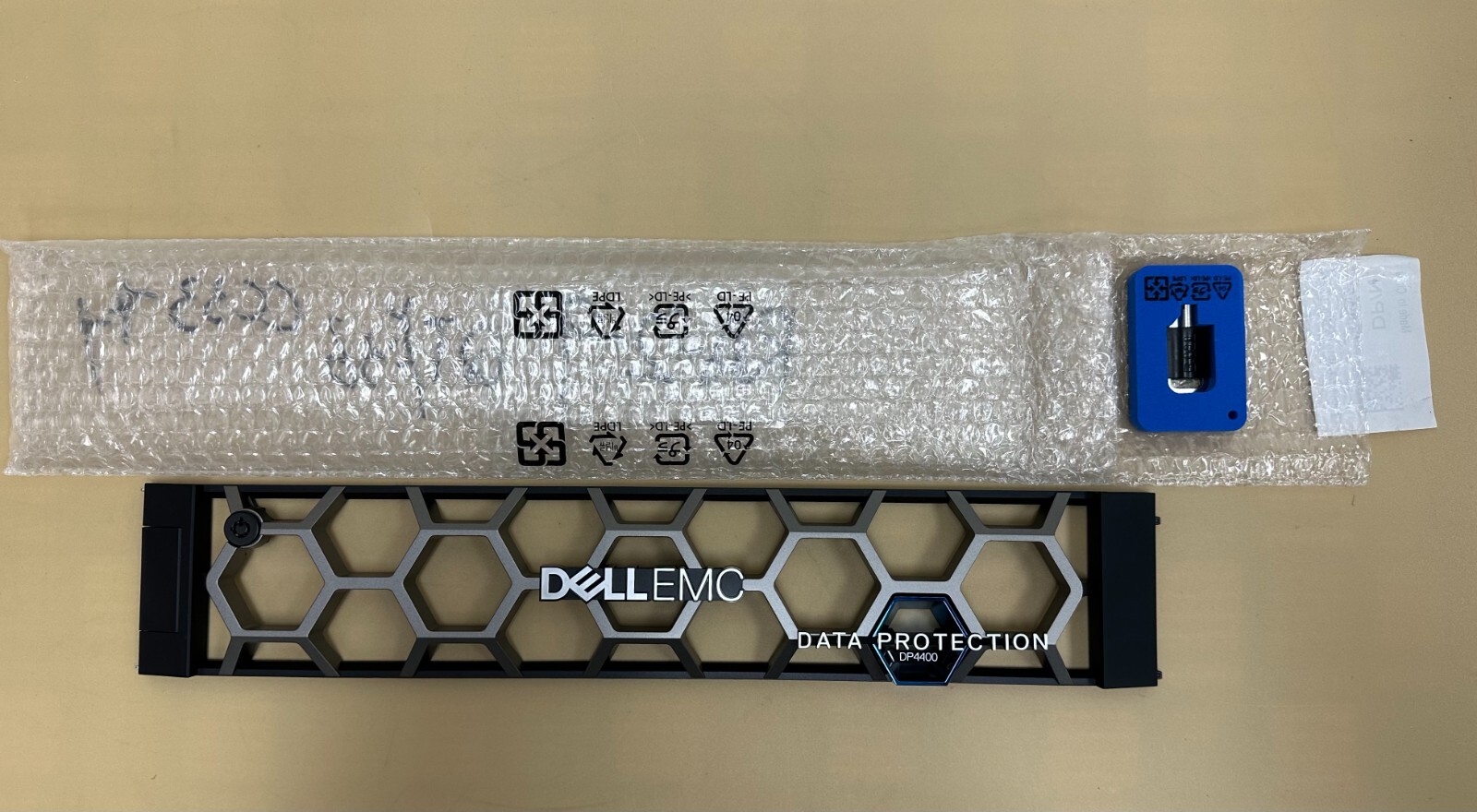 Front Bezel Cover w/ Key 68W6G Dell EMC VXRail R740 R740xd R540 R7425 ...