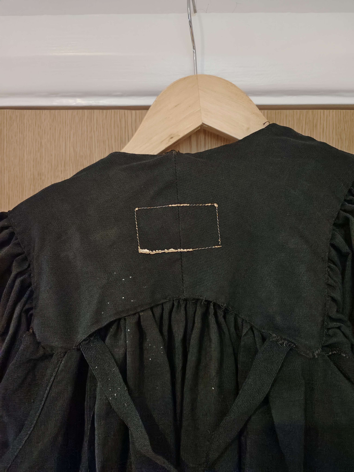 Vintage Durham MA black graduation/academic gown/robe - 56in | eBay UK
