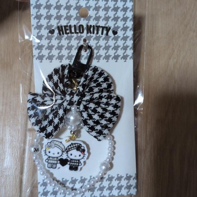 Hello Kitty Checkered Ribbon Charm, Pearl Bead, Collectible Accessory ...