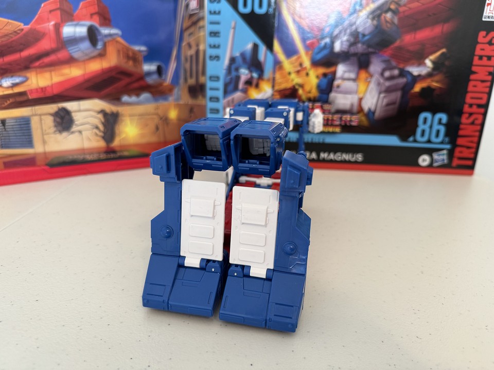 Hasbro Transformers Studio Series: Ultra Magnus Action Figure 100% ...