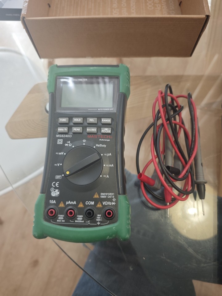 Mastech MS8240D Handheld Auto Range LCD True-RMS Digital Multimeter DMM ...