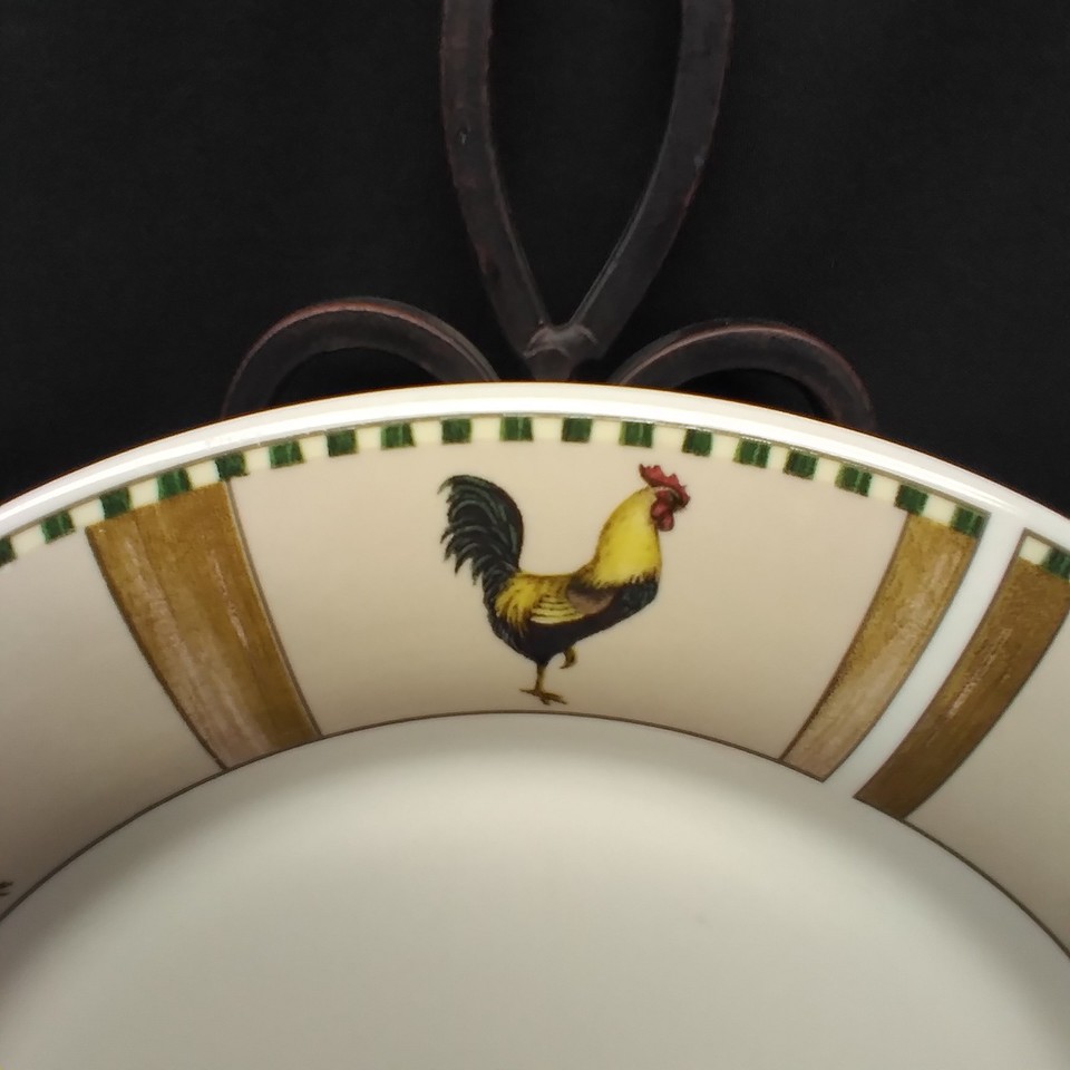 Oneida "On the Farm" Dinner Plate 10½" Set Of 4 Chicken Rooster Country ...