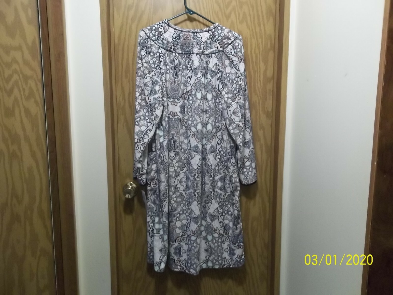 Lissome Lounge Soft Velour Ladies Robe Size L | eBay